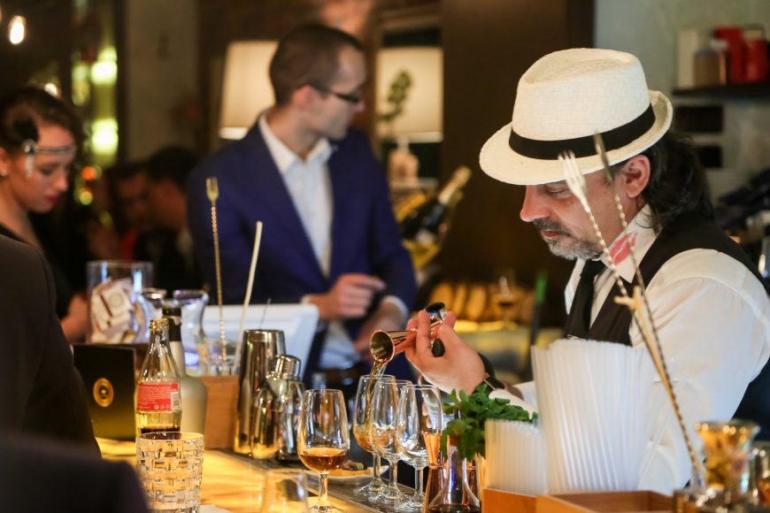 Vtip Dňa: Zbitá žena u doktora - chillin.sk